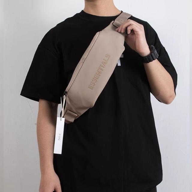 エッセンシャルズ ESSENTIALS Sling ボディ バッグ メンズ ショルダー